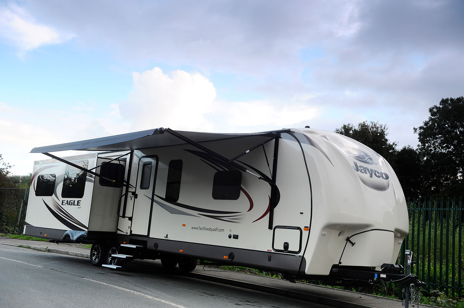 JaycoEagle: Single Artiste - Facilities by ADF PLC