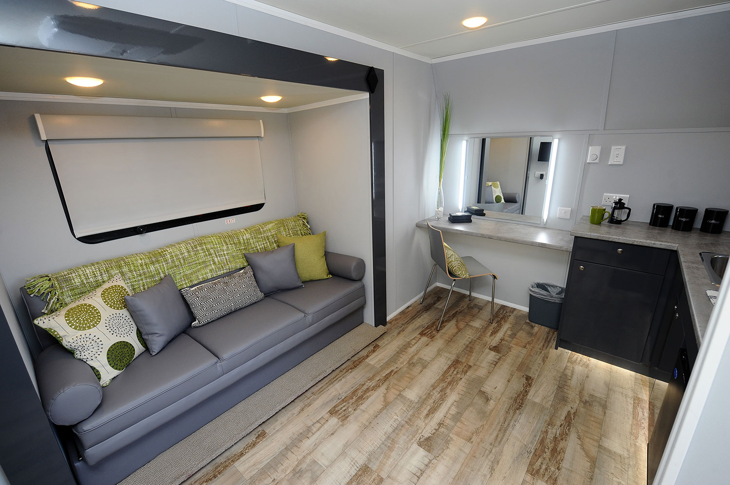 Black Diamond: 2-Way Artiste Trailer - Facilities by ADF PLC